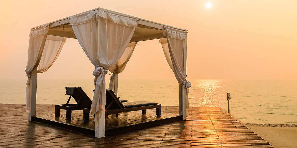 Abu Dhabi Travel Agency: Book Top Winter Staycation Spots - Overseas Travel